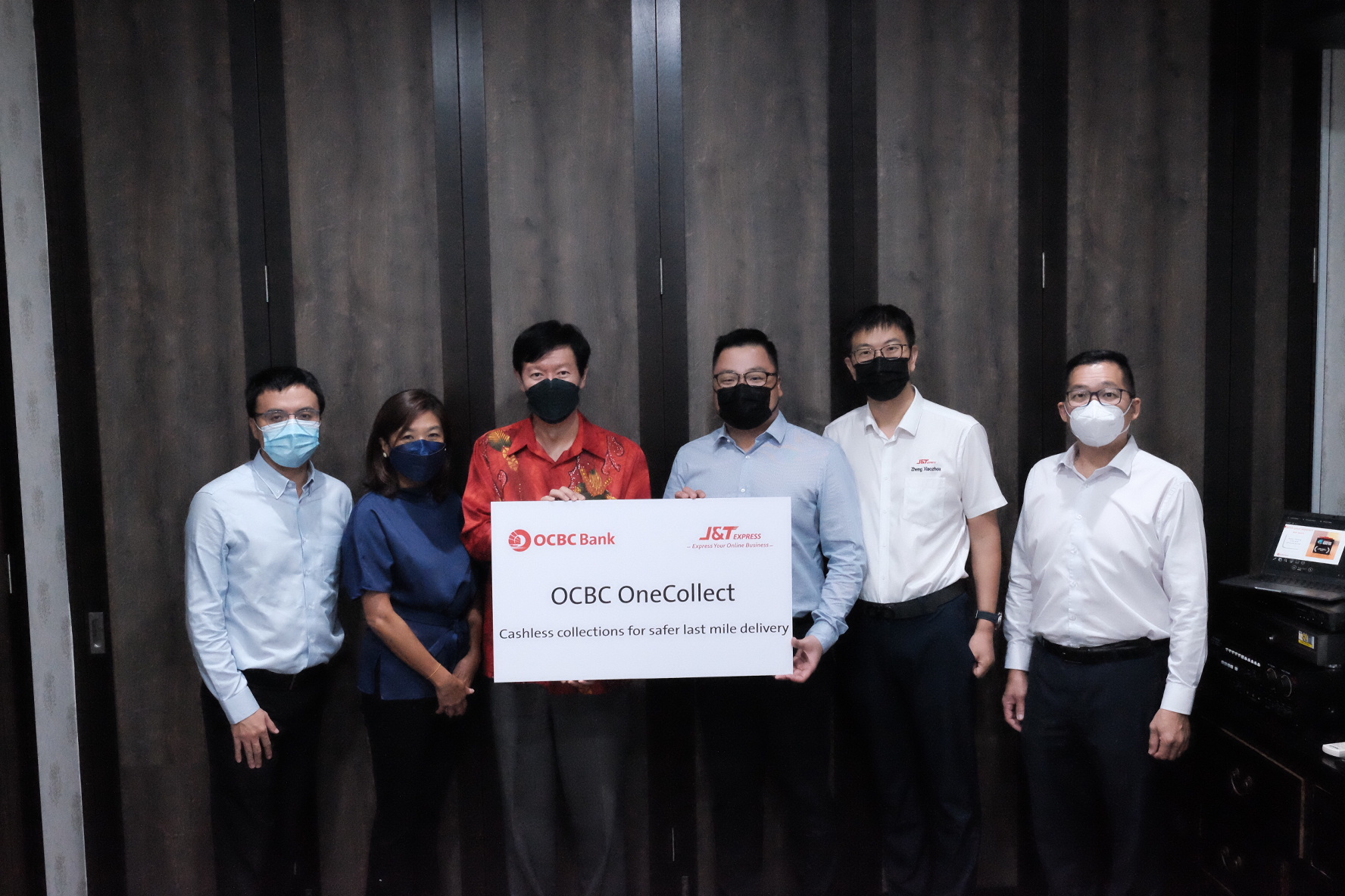 OCBC partners J&T to offer "last mile" delivery for over 1500 couriers ...