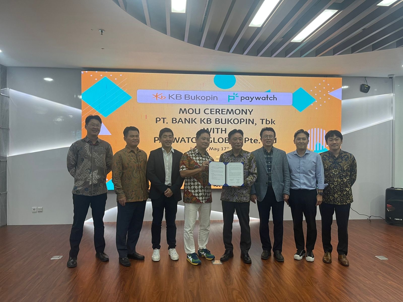 Paywatch partners KB Bukopin to empower Indonesian workers with bank-backed EWA service - TNGlobal
