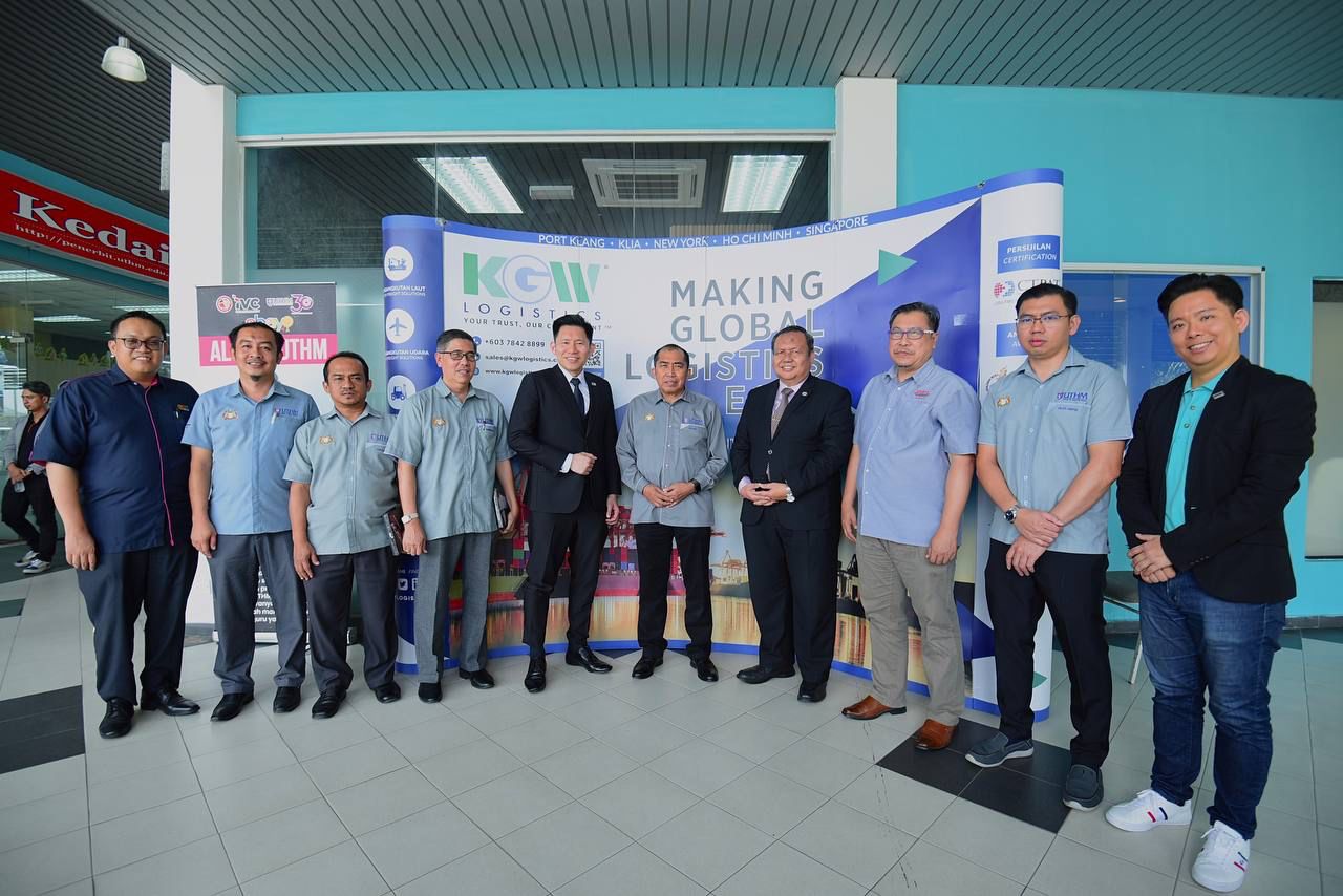 Malaysia's KGW Logistics collaborates with UTHM to introduce hands-on ... Malaysia's KGW Logistics collaborates with UTHM to introduce hands-on ...
