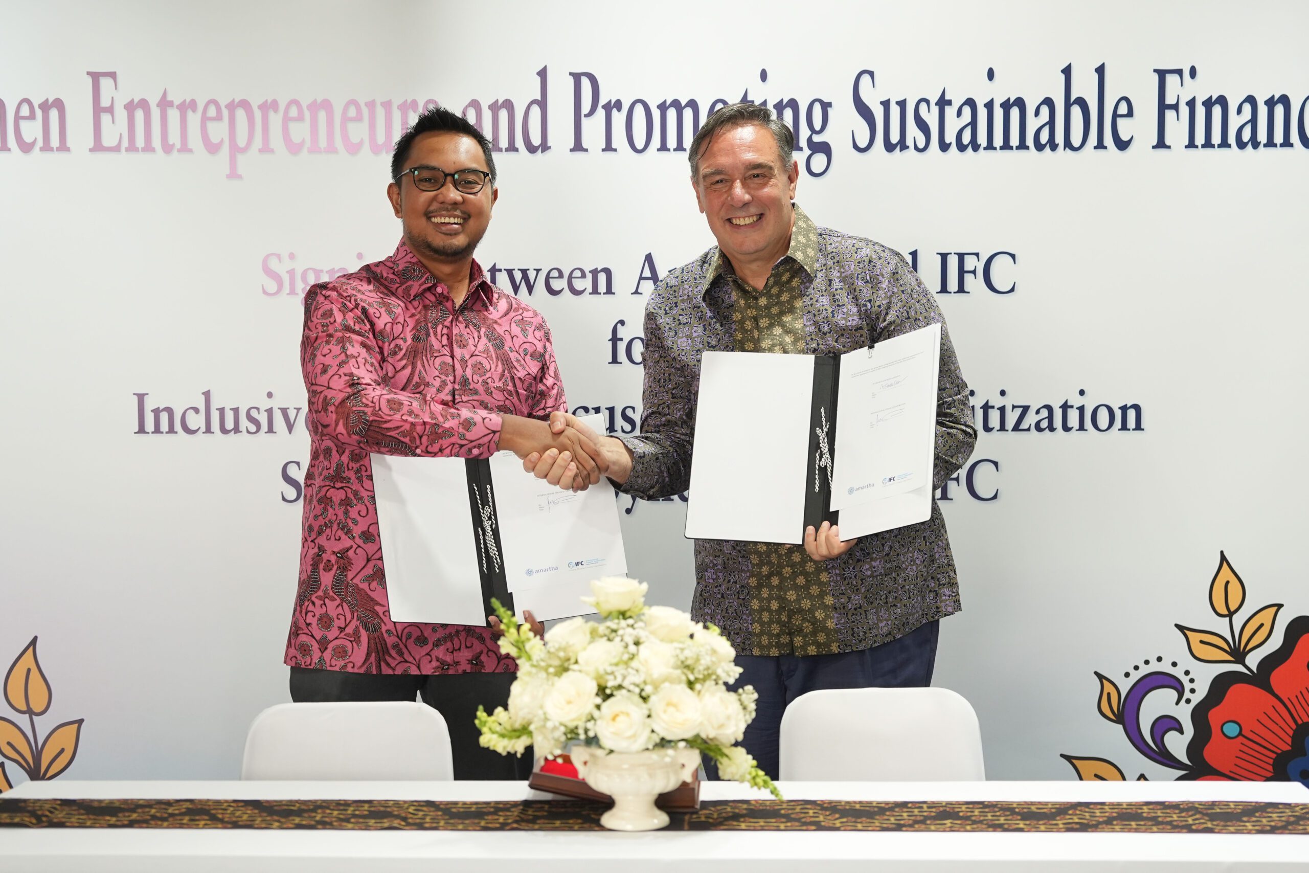IFC & Indonesia's FinTech platform Amartha partner to support women ...